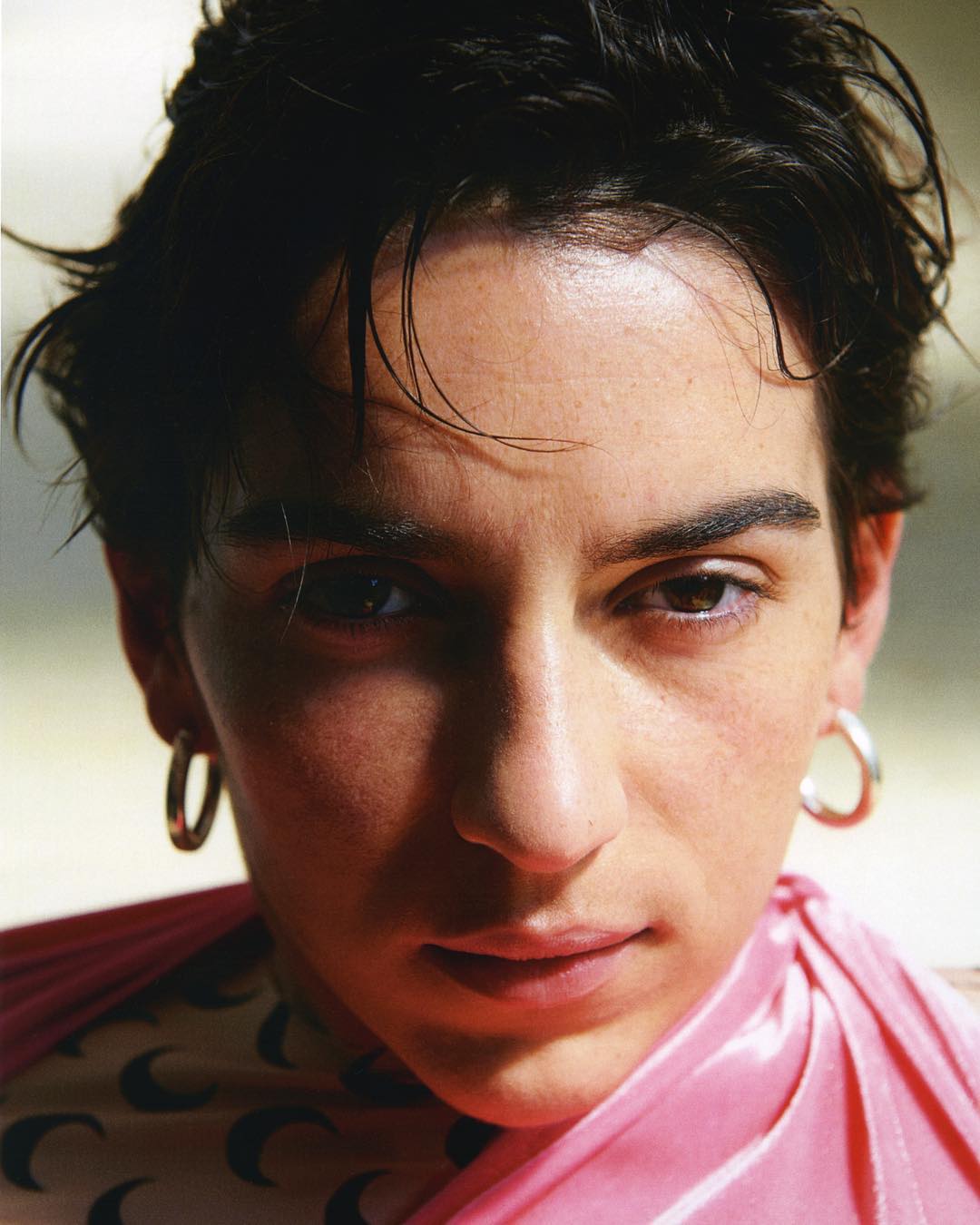 Marine Serre : portrait d'une designer qui met en avant l'upcycling